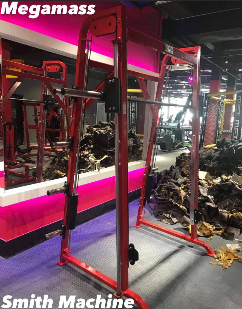 Smith Machine – MEGAMASS FITNESS